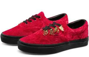 VANS Era Classics Low Top Sneakers