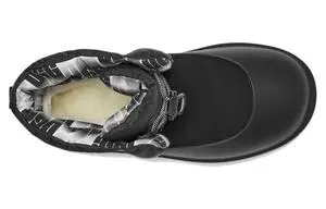 UGG Classic Maxi Toggle Boots - Black