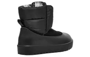 UGG Classic Maxi Toggle Boots - Black
