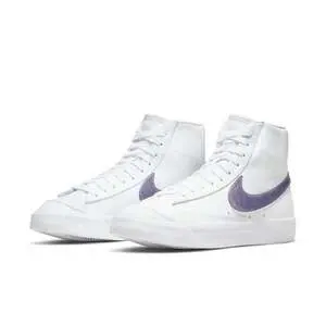 Nike Blazer Mid '77 Sneakers