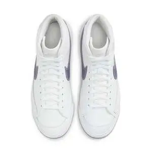 Nike Blazer Mid '77 Sneakers