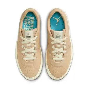 JORDAN Air Series Es Low Top Sneakers