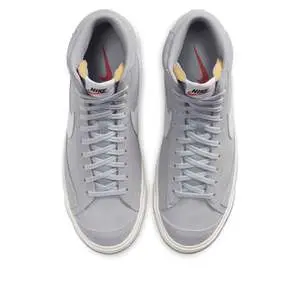 Nike Blazer Mid '77 Suede Sneakers
