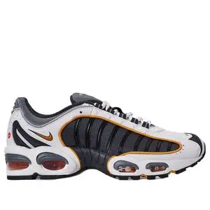Nike Max Tailwind 4 Sneakers