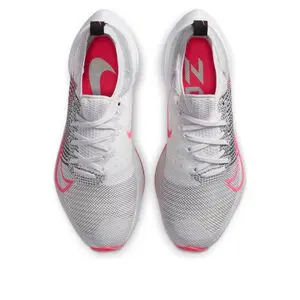 Nike Zoom Tempo Flyknit