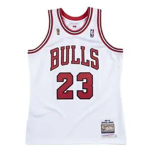 Mitchell & Ness Chicago Bulls "23" Michael Jordan Retro Basketball Jersey - Default Colorway