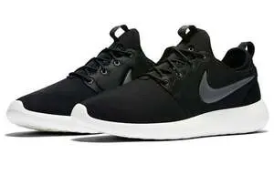 Nike Roshe Two Low Top Sneakers