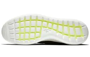 Nike Roshe Two Low Top Sneakers