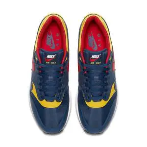 Nike Max 1 'snow Beach' Sneakers