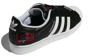 Adidas Originals Superstar Sneakers - Black/white/red