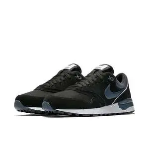 Nike Odyssey Sneakers - Black