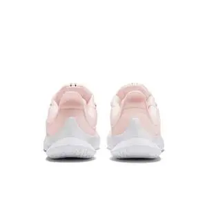 Nike Viale Light Sneakers