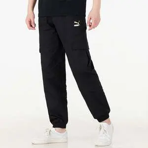 PUMA Logo Classics Cargo Pants