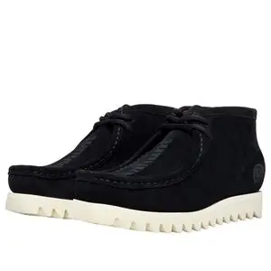A BATHING APE Manhunt Suede Chukka Boots