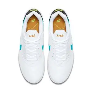 Nike Max Oketo Sneakers