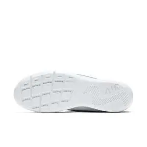 Nike Max Oketo Sneakers