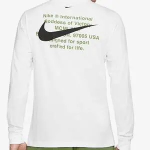Nike Swoosh Long Sleeve Tee