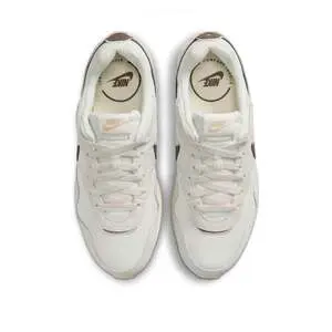 Nike Venture Runner Sneakers - White/brown
