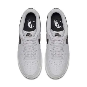 Nike Force 1 '07 Low Top Sneakers