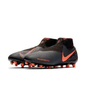 Nike Phantom Vision Elite Soccer Cleats