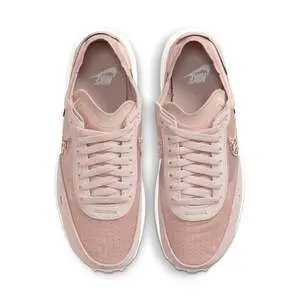 Nike Waffle One Se Leopard Print Sneakers - Pink