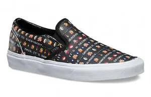 VANS Nintendo X Classic Slip-on 'zelda' Graphic Printed Sneakers - Black