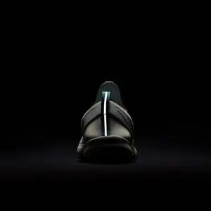Nike Flex Motion Trainer Sneakers