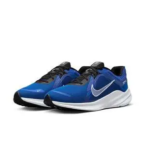 Nike Quest 5 Low Top Sneakers - Blue/white