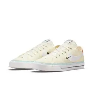 Nike Court Legacy Cnvs Low Top Sneakers - Creamyellow