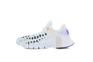 Nike Metcon 4 "printed White Black" Athletic Sneakers - White/pink/blue