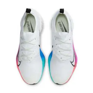 Nike Zoom Tempo Next% Flyknit Low Top Sneakers - White/black/hyper Violet