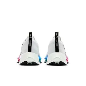 Nike Zoom Tempo Next% Flyknit Low Top Sneakers - White/black/hyper Violet