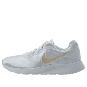 Nike Tanjun Se Sneakers - White/cream Tint