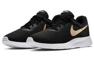 Nike Tanjun Low Top Sneakers - Black