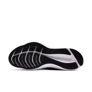 Nike Zoom Winflo 7 Athletic Sneakers