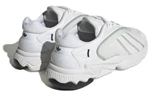 Adidas Oztral Hp6568 - Cloud White/cloud White/core Black