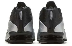 Nike Shox R4 Athletic Sneakers - Black/silver