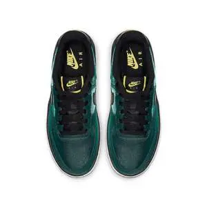 Nike Force 1 Lv8 Shift Sneakers