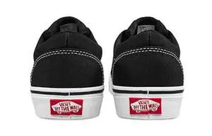 VANS Doheny Low Top Sneakers