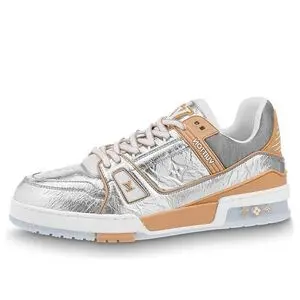 LOUIS VUITTON Trainers