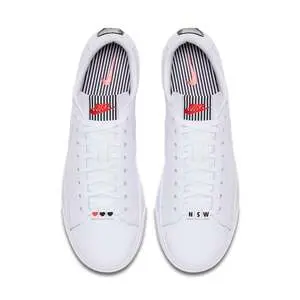 Nike Blazer Low Se Lx "broken Hearted" Sneakers - White/black