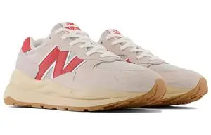 NEW BALANCE 57/40 Sneakers - Beige/red