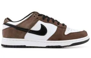 Nike Dunk Low Pro "trail" Sneakers - White