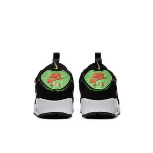 Nike Max 90 Worldwide Low Top Sneakers - Black