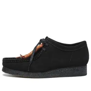 Clarks Wallabee Suede - Black