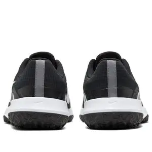 Nike Varsity Complete Tr 3 4e Wide Sneakers