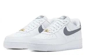 Nike Force 1 '07 Sneakers