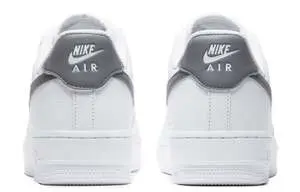 Nike Force 1 '07 Sneakers