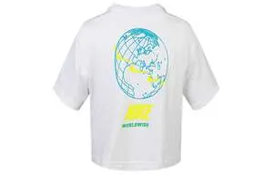 Nike Graphic Cropped T-shirt