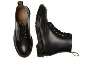 Dr. Martens 1460 Vintage Smooth Leather Lace Up Boots - Black